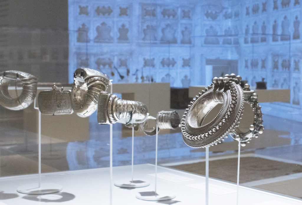 Curators’ Notes: Swahili Arts across the Indian Ocean – by Prita Meier ...